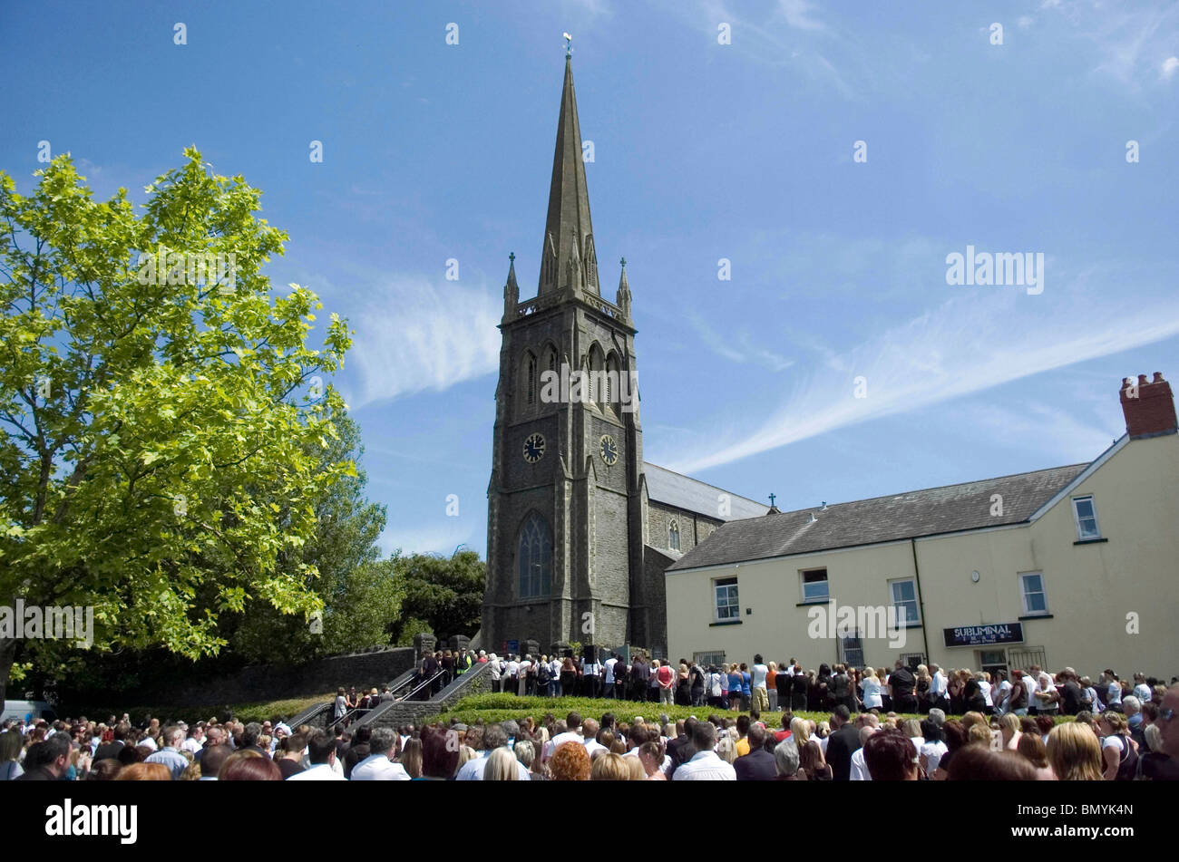 Funeral of former Stereophonics drummer Stuart Cable in his hometown of ...