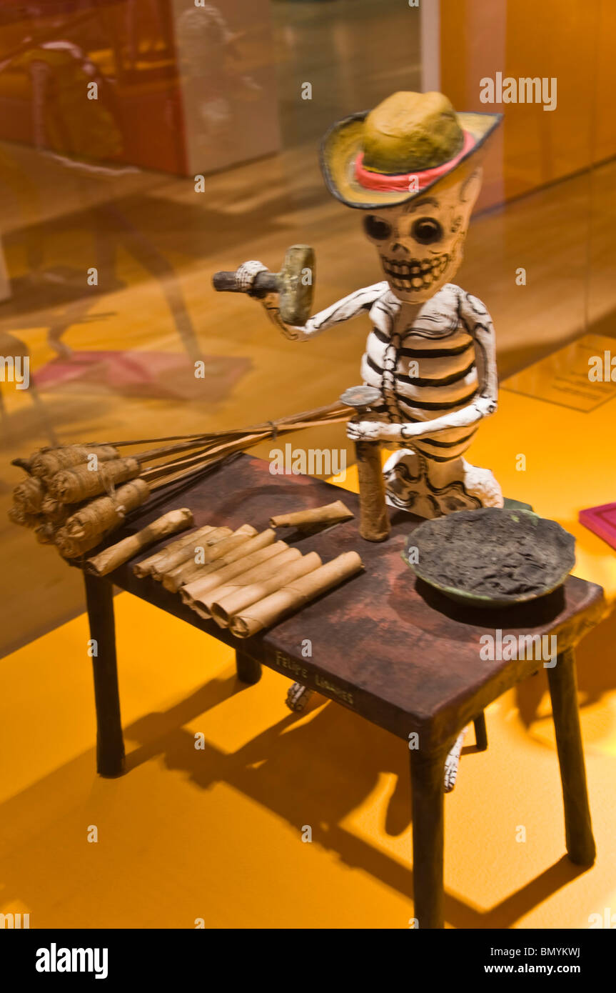 Sculpture death hi-res stock photography and images - Alamy