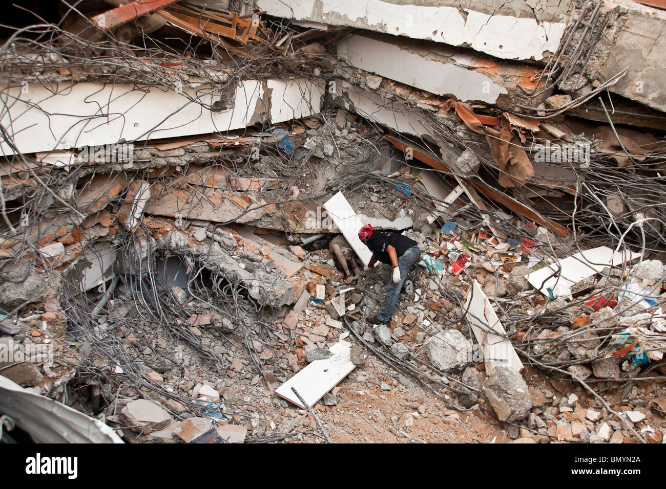 Rescue Collapsed Building High Resolution Stock Photography and Images ...