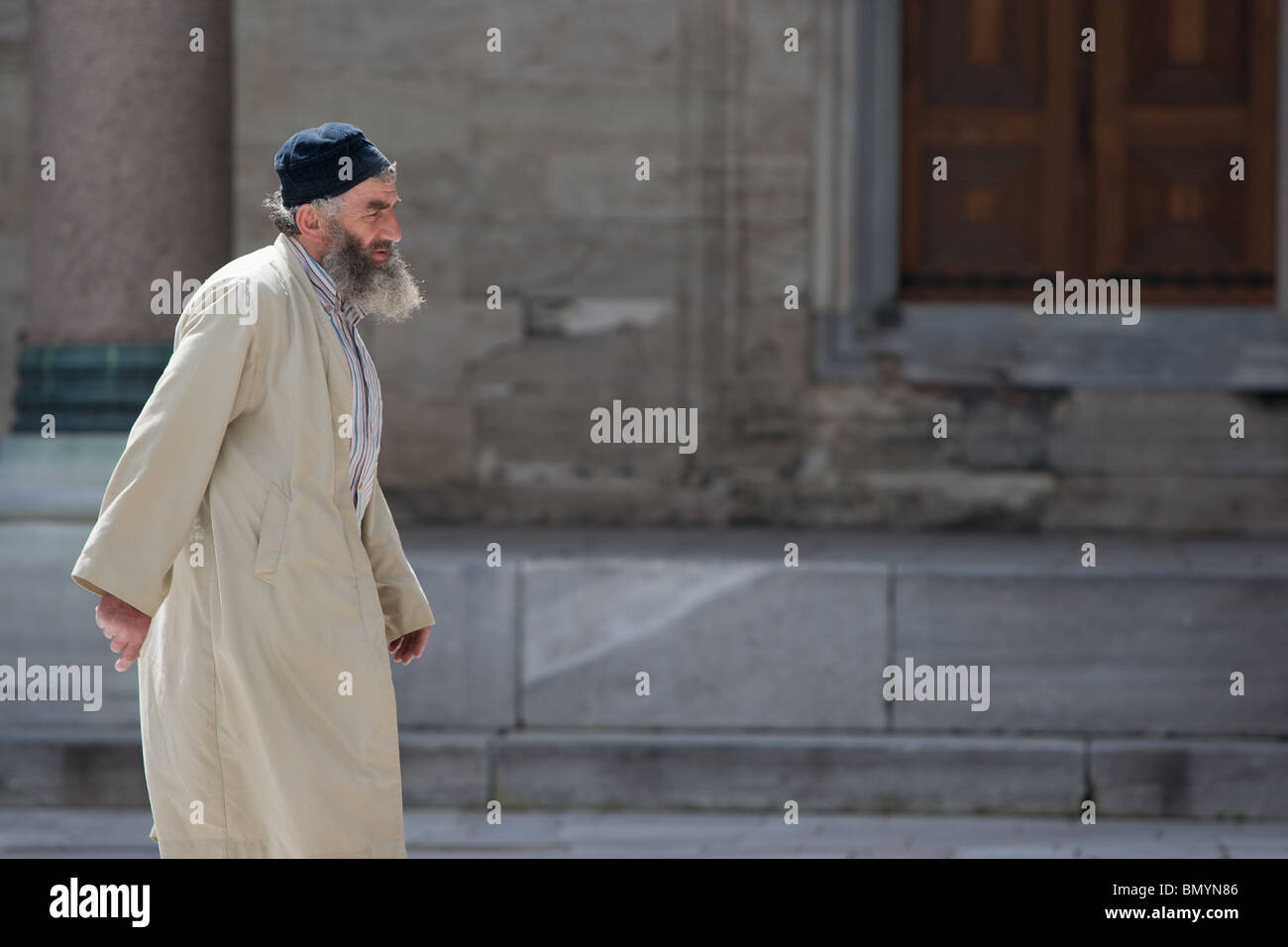 Old Muslim man with beard in mosque, Istanbul, Turkey Stock Photo - Alamy