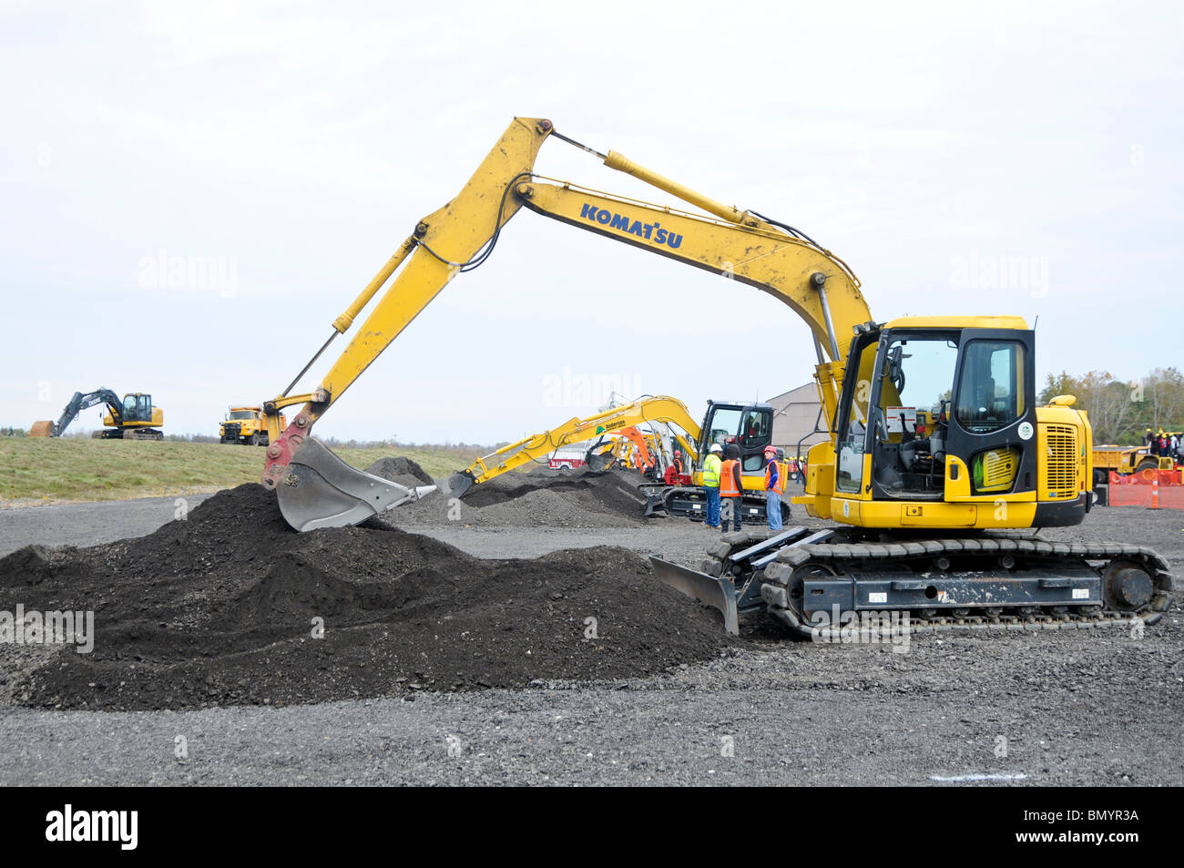 High school kids learning about construction Stock Photo - Alamy