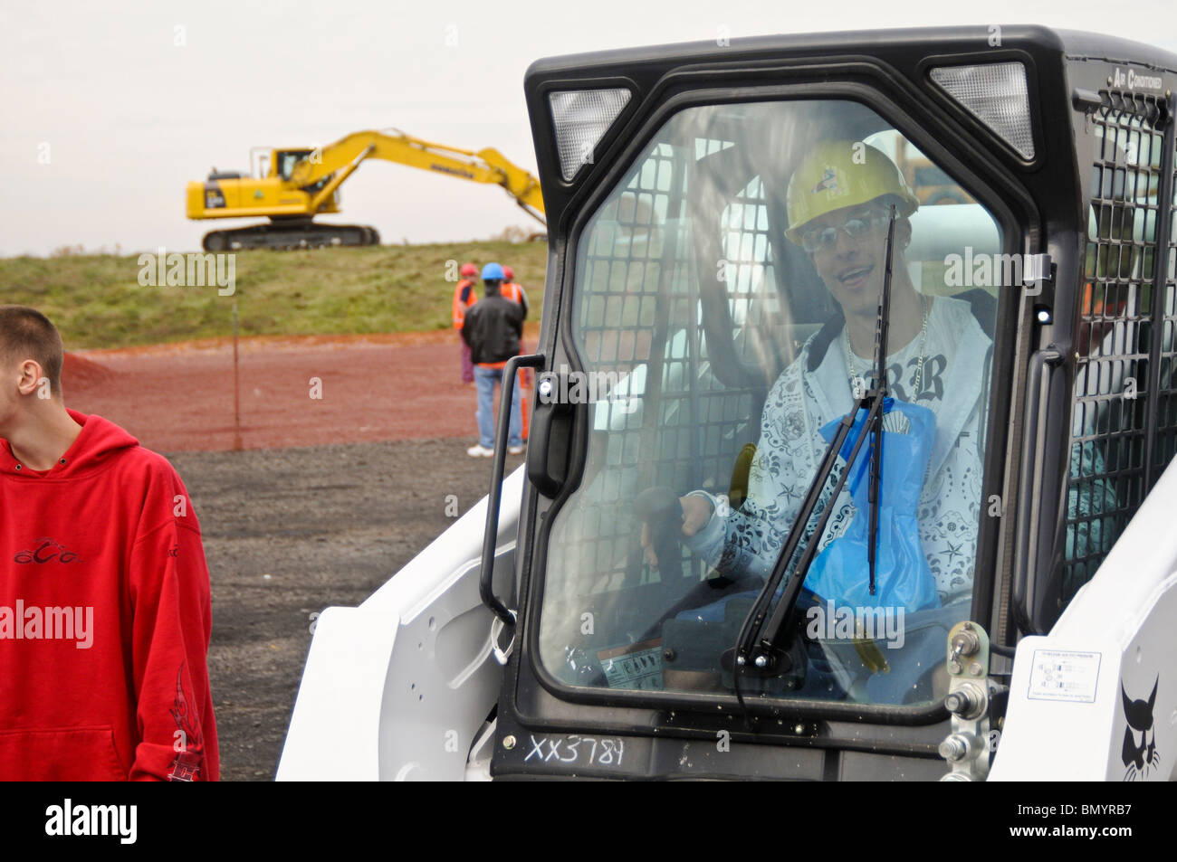 High school kids learning about construction Stock Photo - Alamy