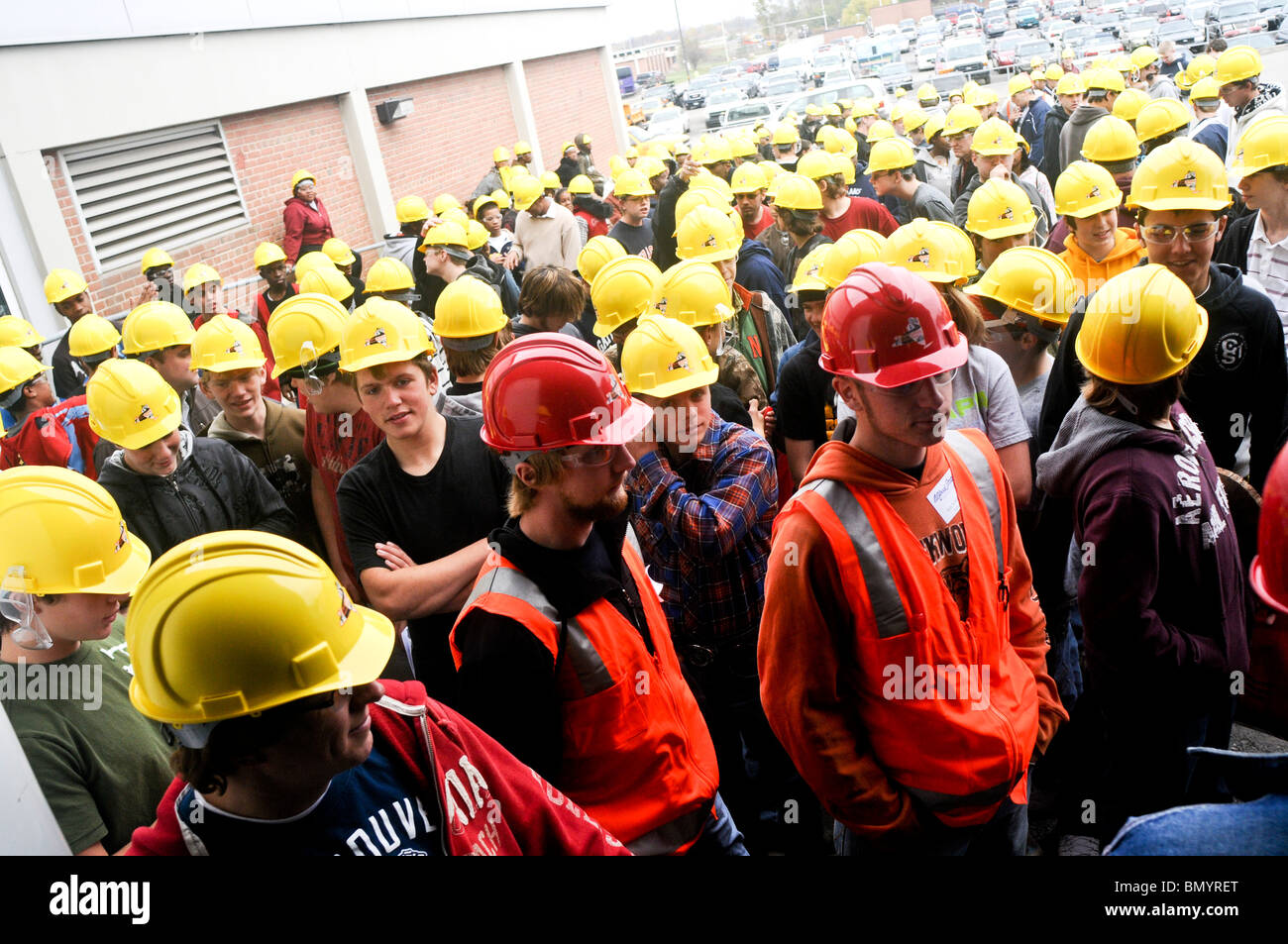 High school kids learning about construction Stock Photo - Alamy