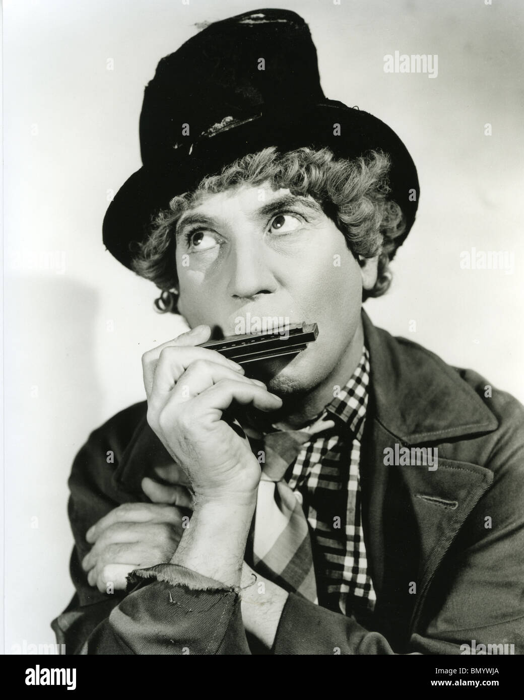 Marx brothers harpo marx hi-res stock photography and images - Alamy