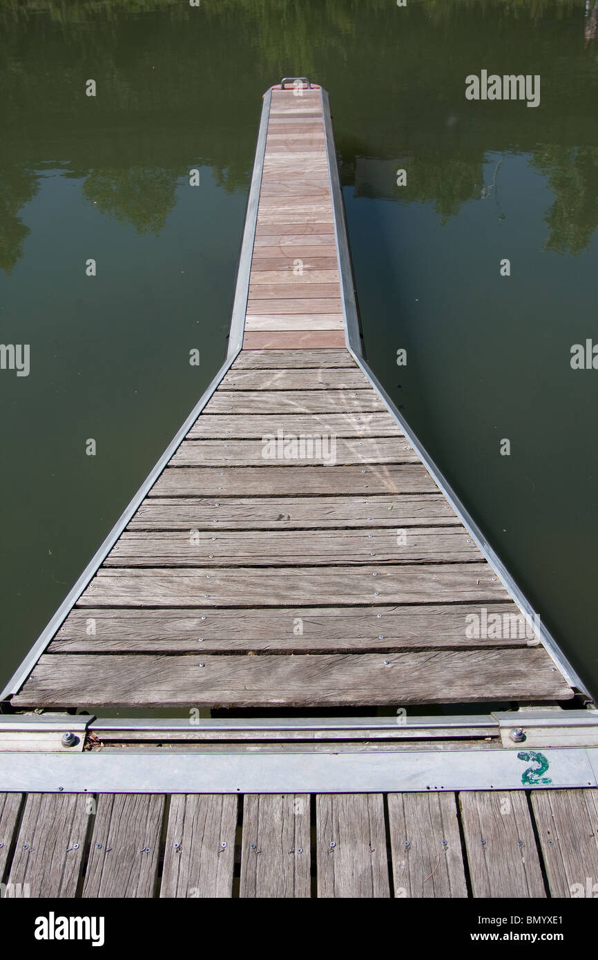 New landing stage hi-res stock photography and images - Alamy