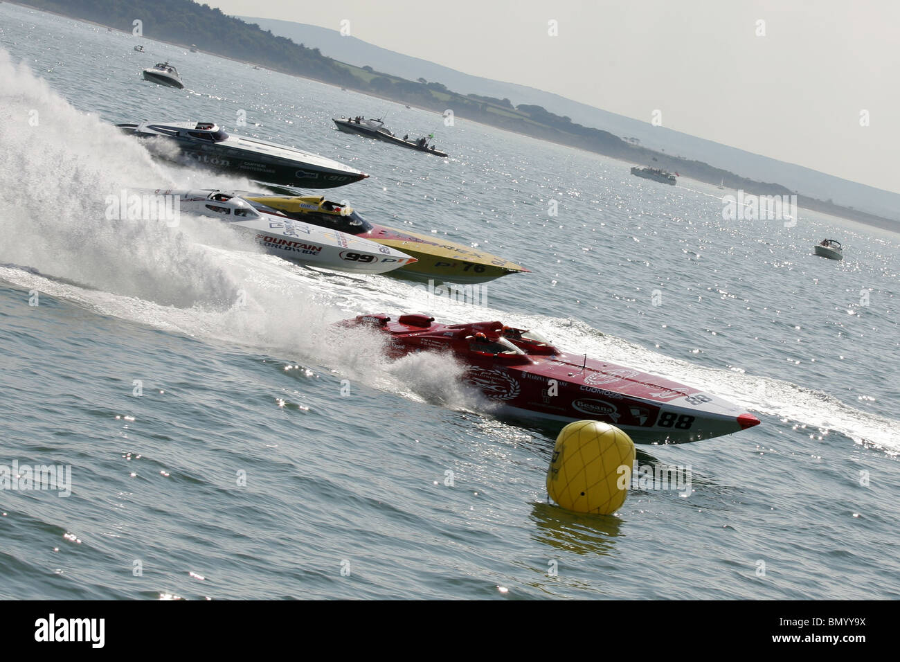 OSG Racing leads a close battle during The UIM Powerboat P1 British ...