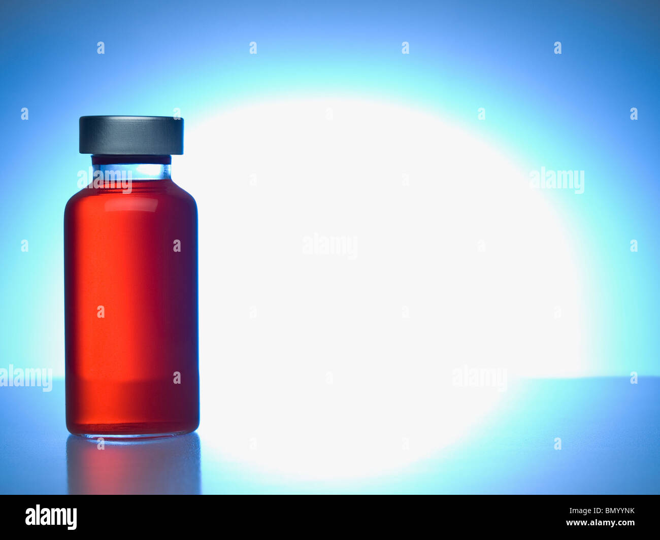Pharmaceutical phial hi-res stock photography and images - Alamy