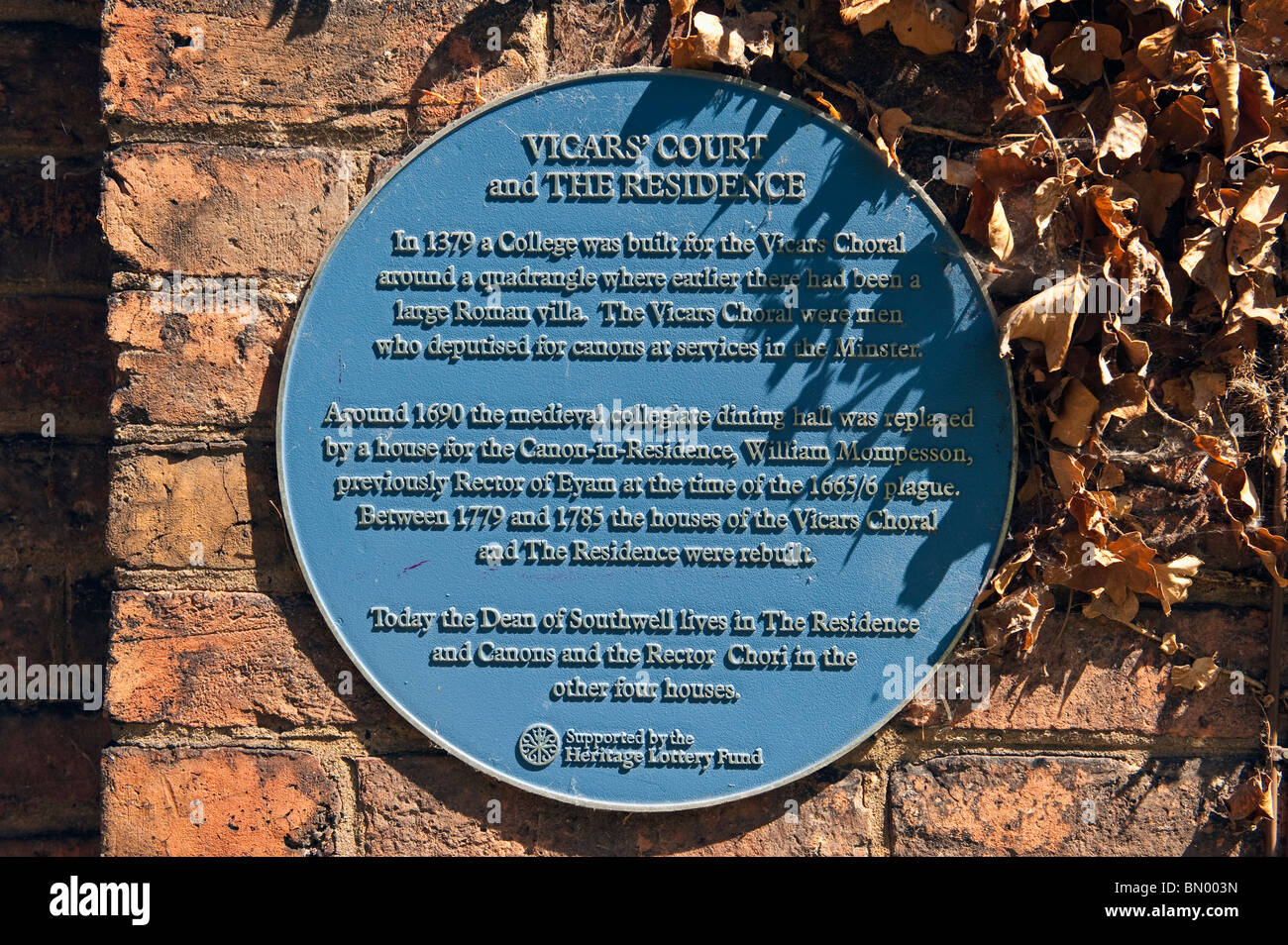 Southwell Blue Plaque Stock Photos & Southwell Blue Plaque Stock Images ...