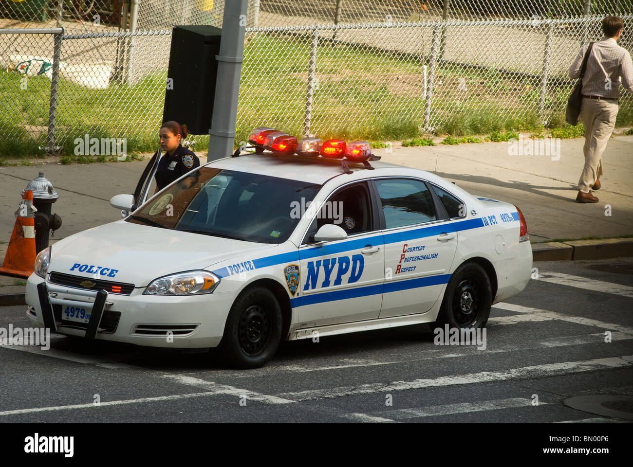 Nypd police in uniform in hi-res stock photography and images - Alamy
