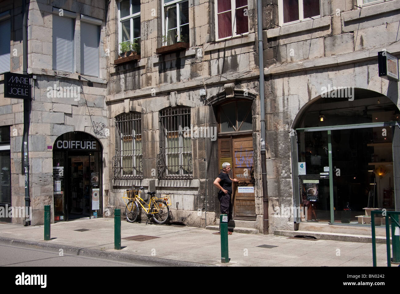 Old retail building hi-res stock photography and images - Alamy