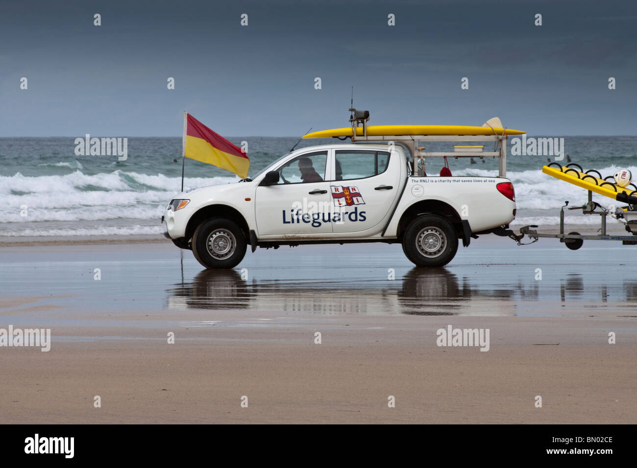 Uk lifeguard truck beach hi-res stock photography and images - Alamy