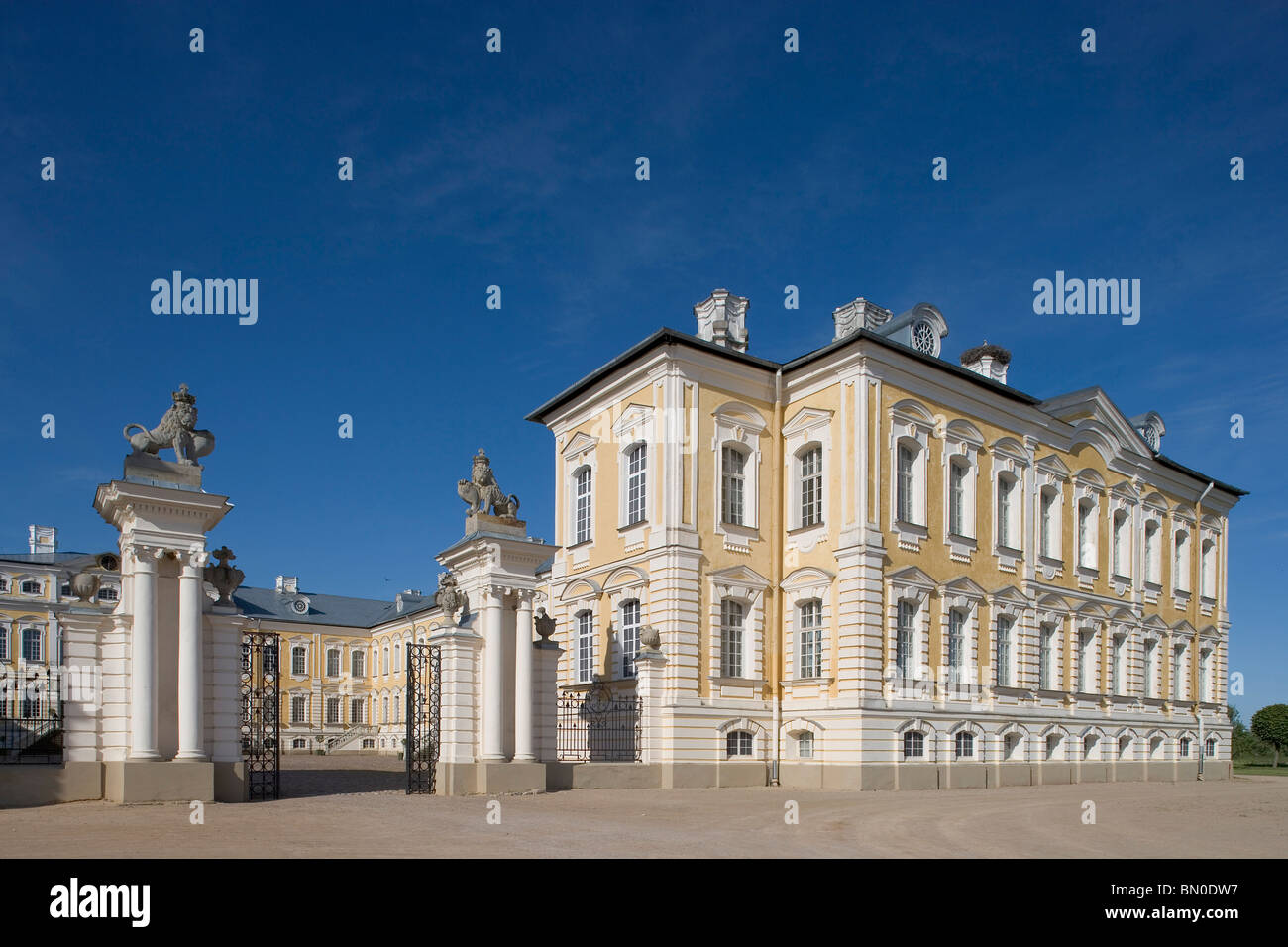 Latvia,Zemgale,Rundale Palace by Bartolomeo Rastrelli Stock Photo - Alamy
