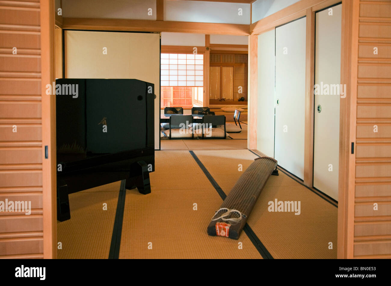 Japanese tea house hi-res stock photography and images - Alamy