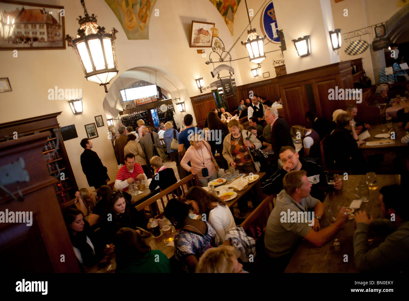 Pub Munich High Resolution Stock Photography and Images - Alamy