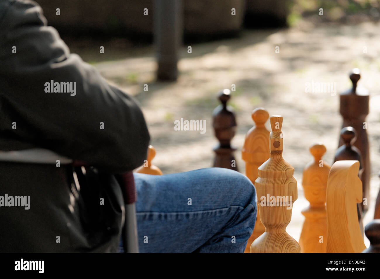 Old man playing chess in Munich, Germany Stock Photo - Alamy