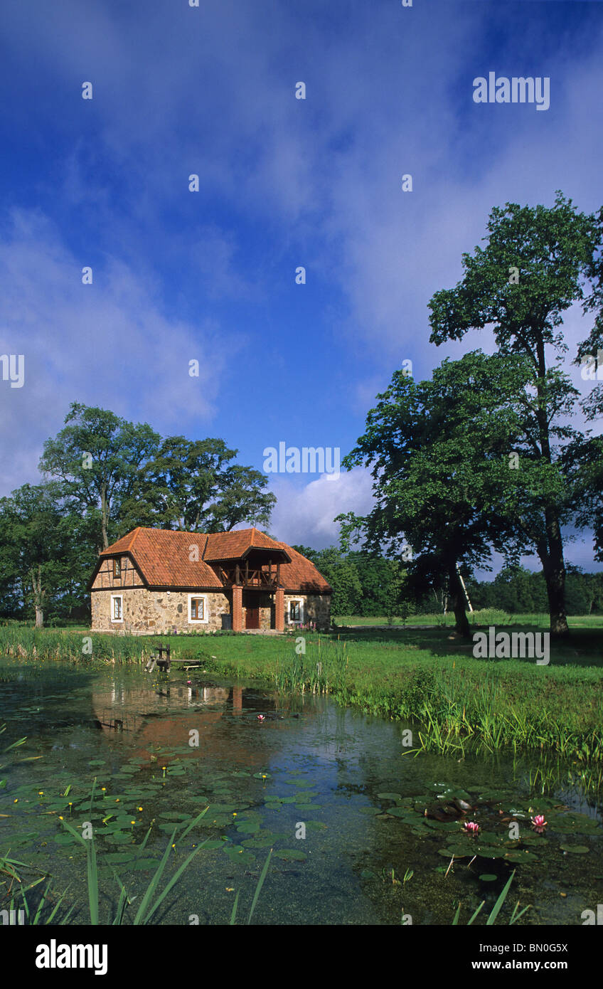 Tukuma jaunmoku pils buildings hi-res stock photography and images - Alamy