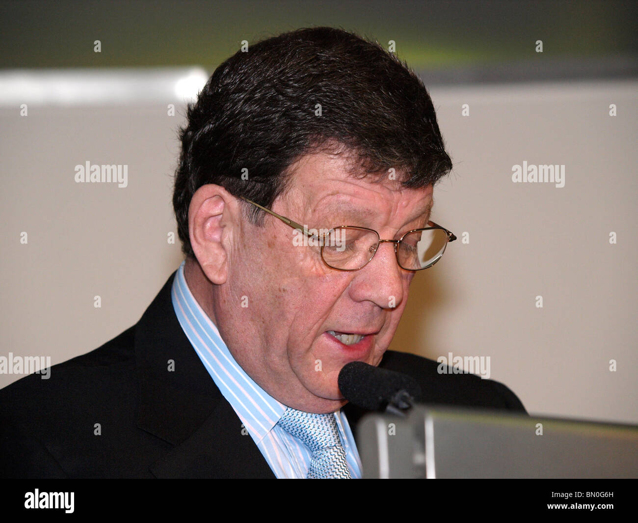 London sinn fein pat doherty hi-res stock photography and images - Alamy