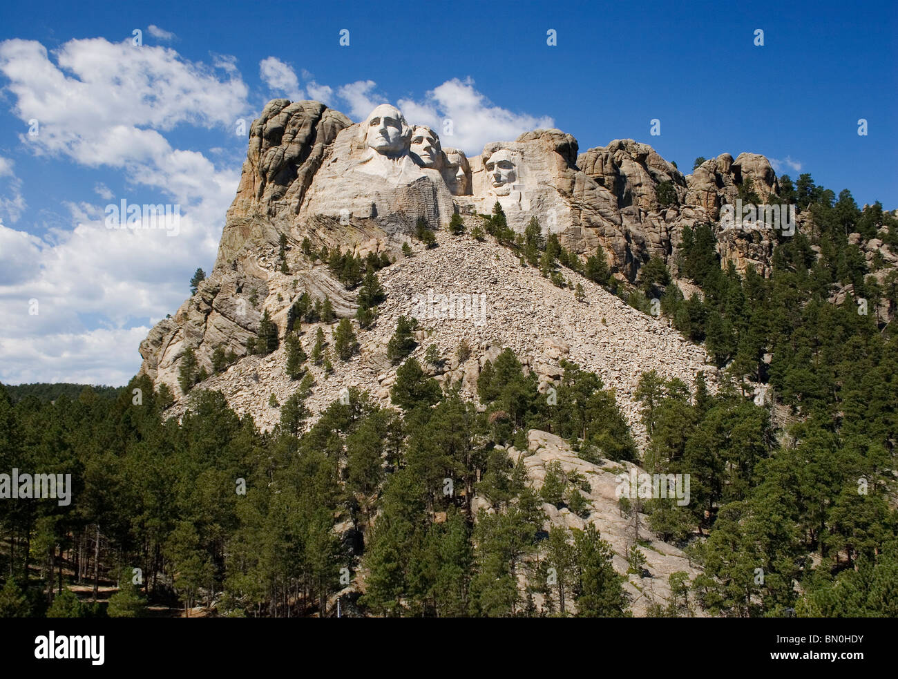 Mount Rushmore featuring the heads of Presidents Washington Jefferson ...