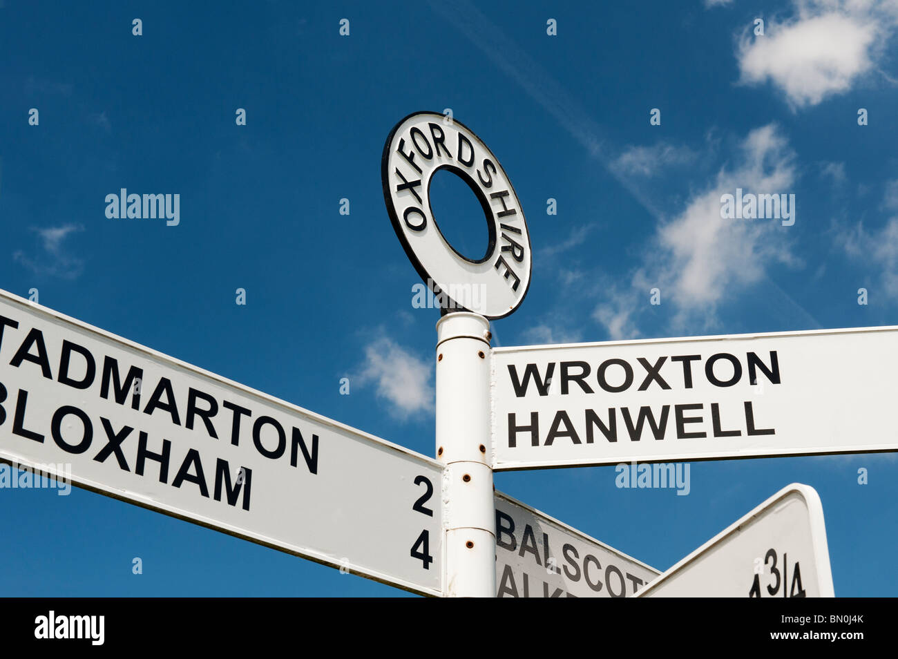 Old banbury sign hi-res stock photography and images - Alamy