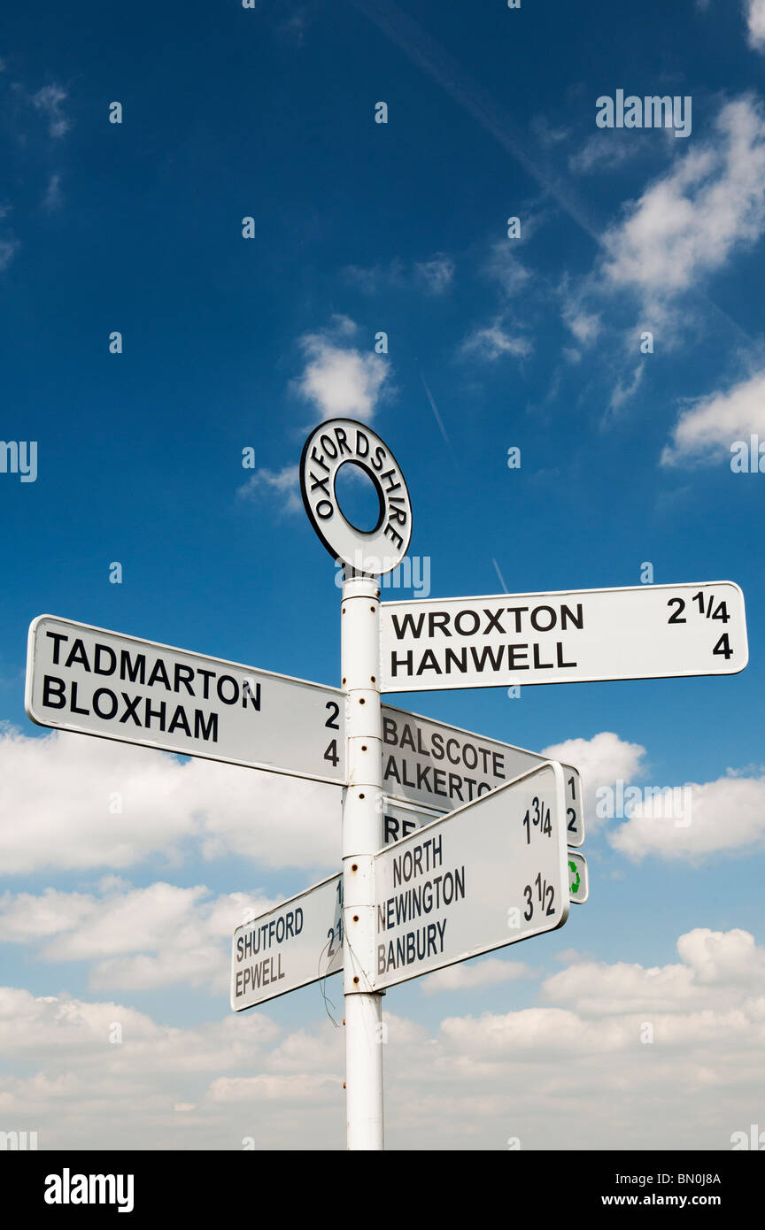 Fiveways signpost outside the village of Shutford in the Oxfordshire ...