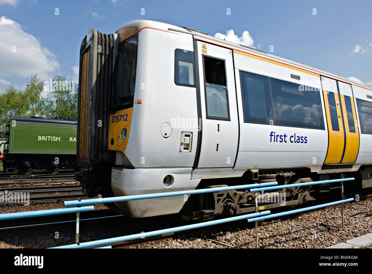 Railways tracks uk hi-res stock photography and images - Alamy