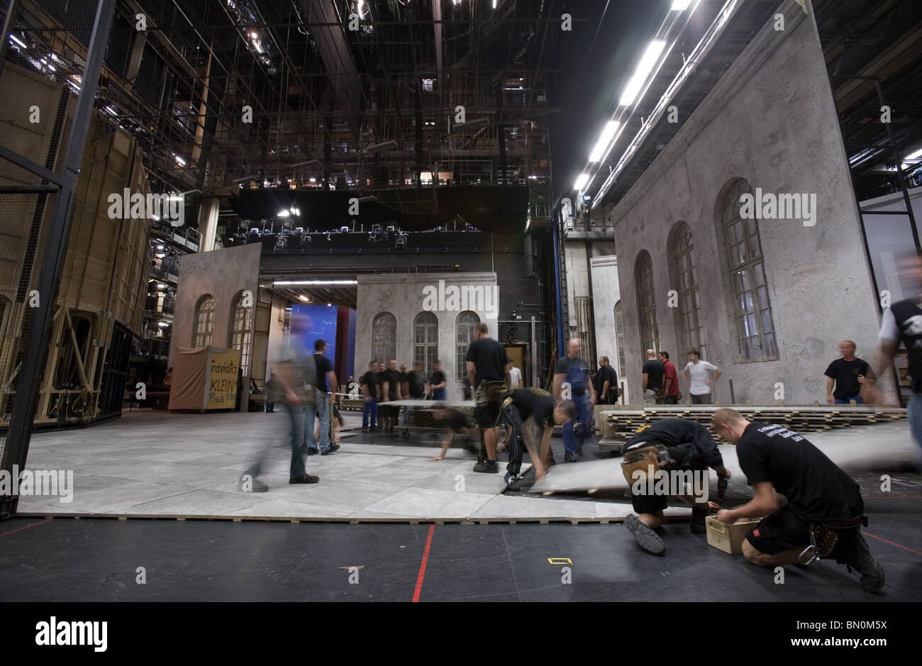 Backstage concert hall hi-res stock photography and images - Alamy