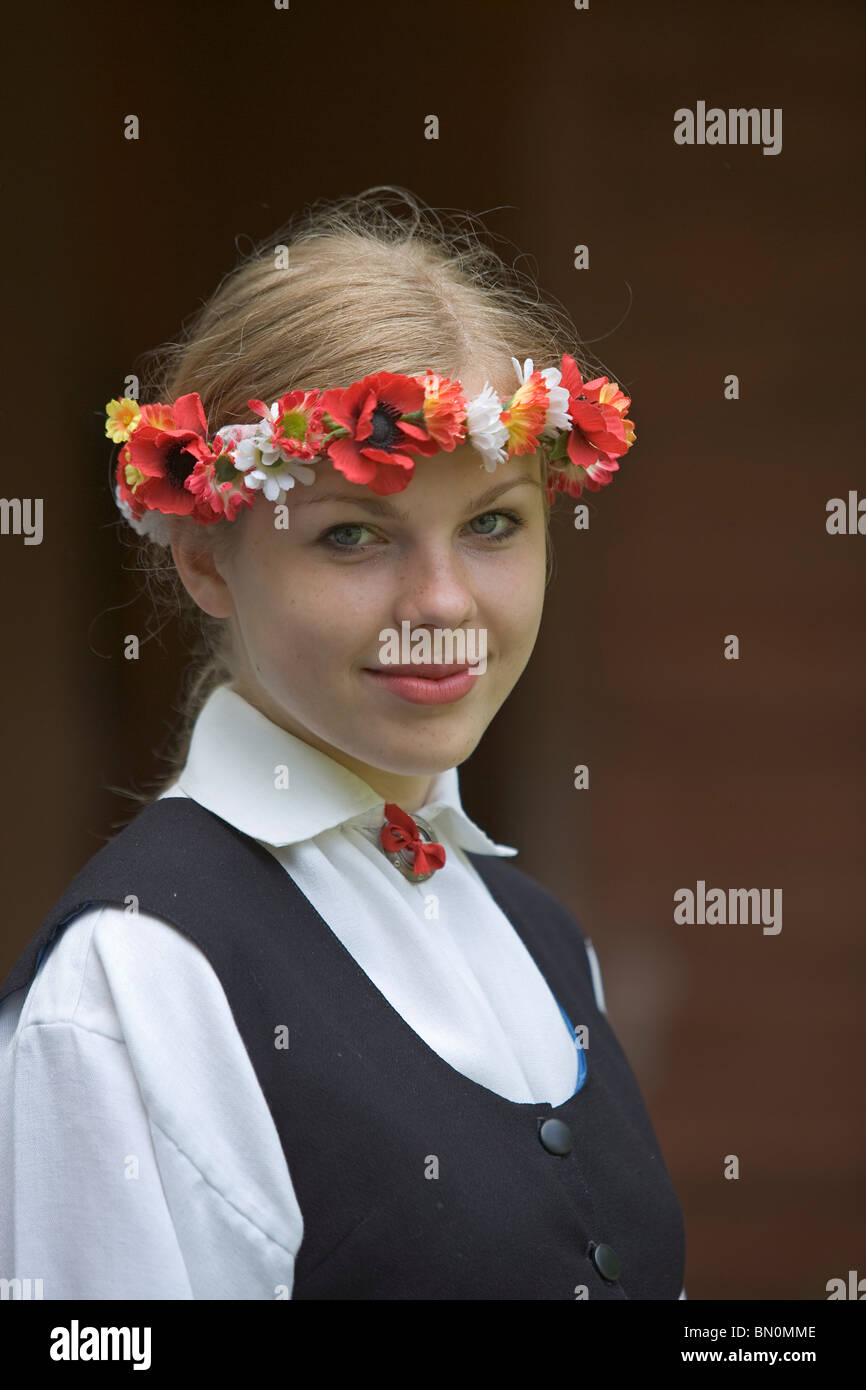 Latvia,Latvian folklore,Traditional costumes,dance,dancing,sing,singing ...