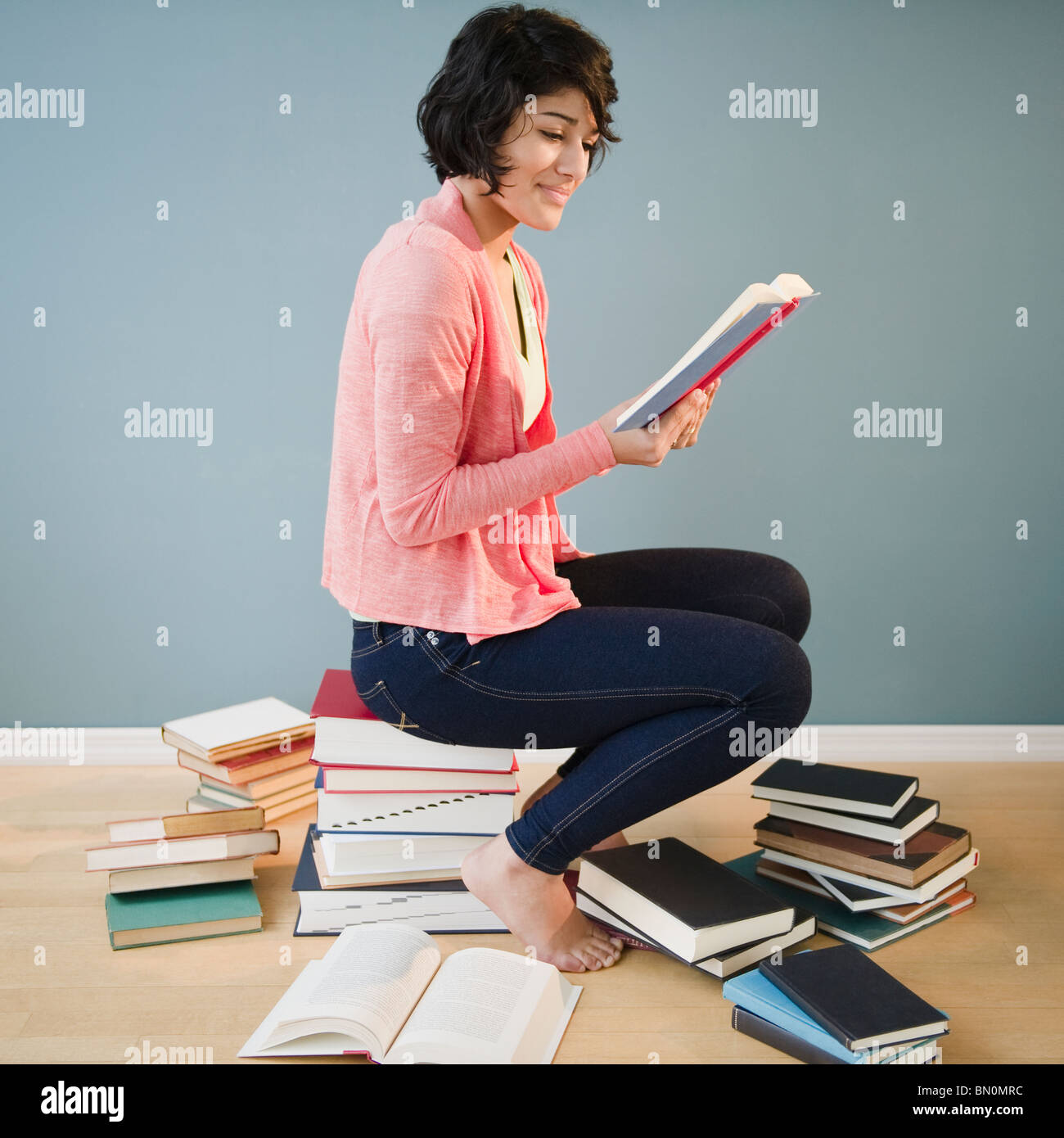 Barefoot books hi-res stock photography and images - Alamy