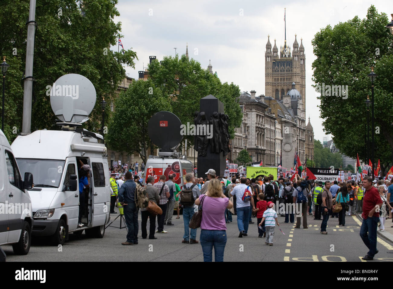 Demo satellite hi-res stock photography and images - Alamy