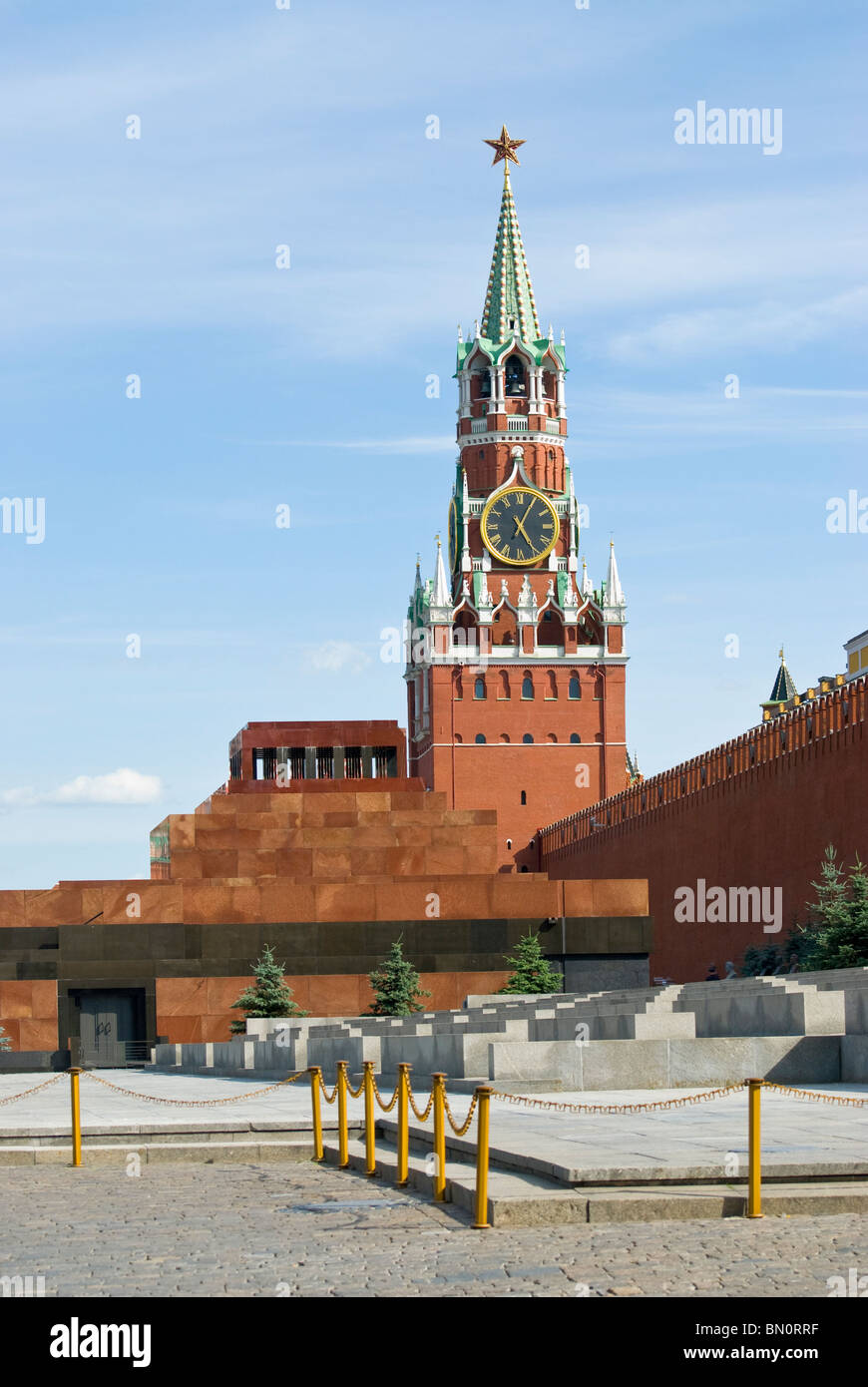 Lenin tomb and Saviour tower of Moscow Kremlin Stock Photo - Alamy
