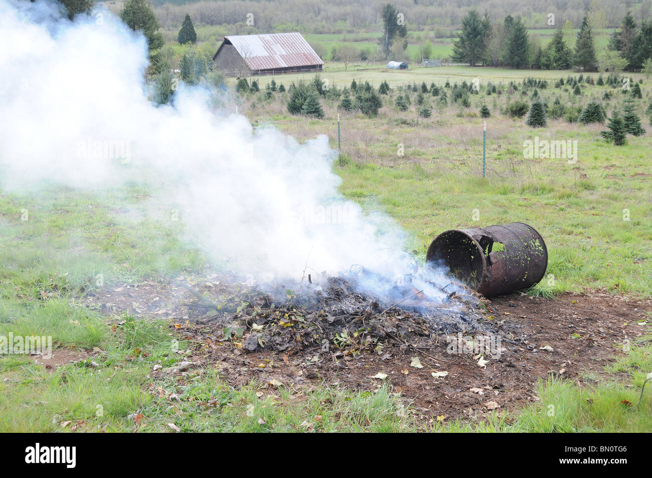 Burn pile hi-res stock photography and images - Alamy
