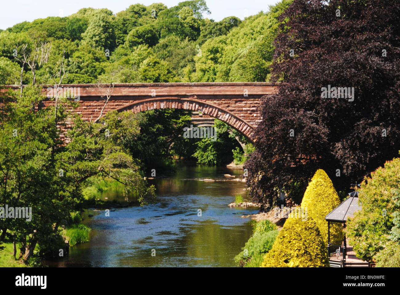 Sandstone road bridge at the brig odoon hotel in alloway hi-res stock ...