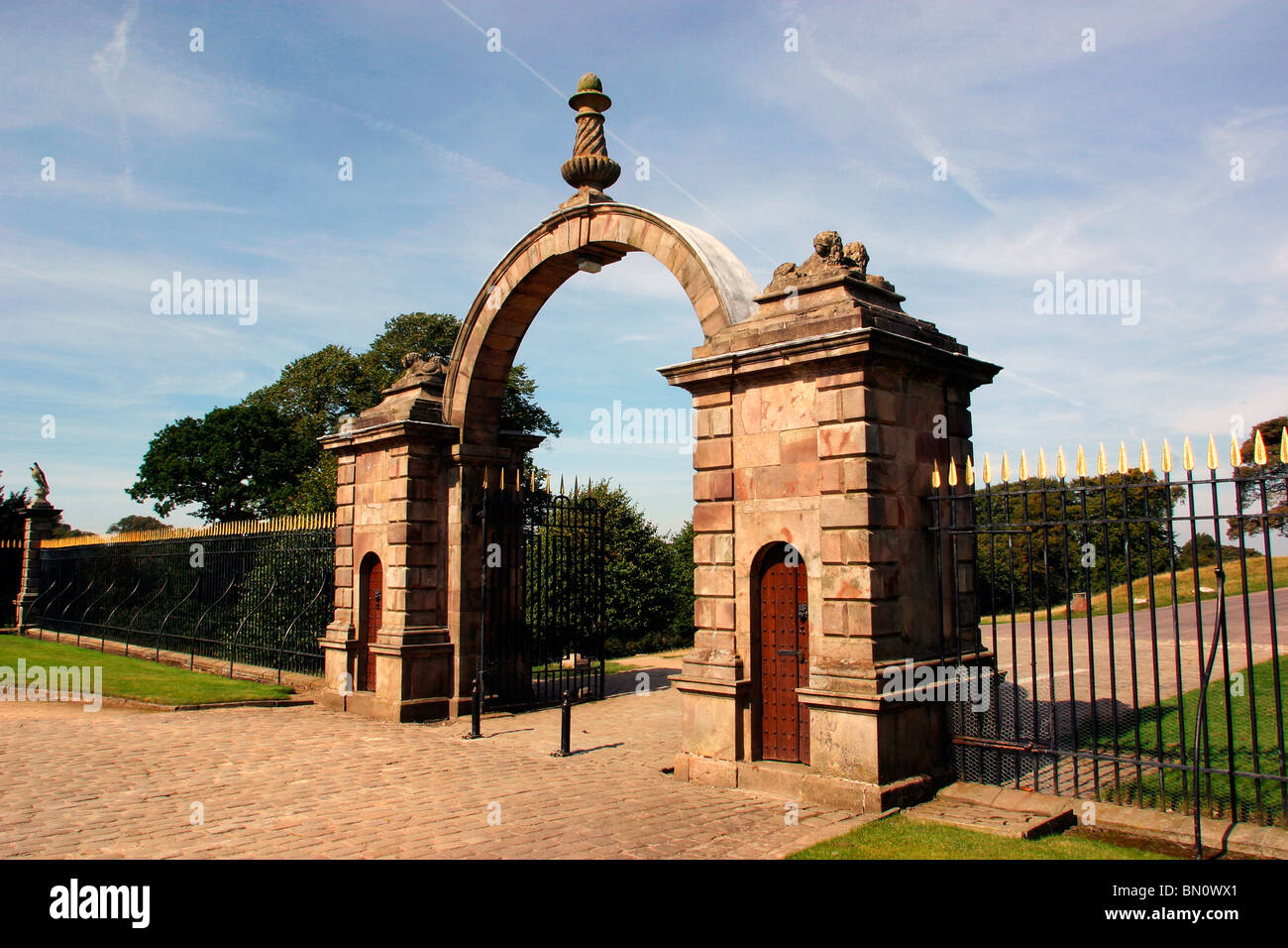 England, Cheshire, Stockport, High Lane, Lyme Park, main entrance gate ...