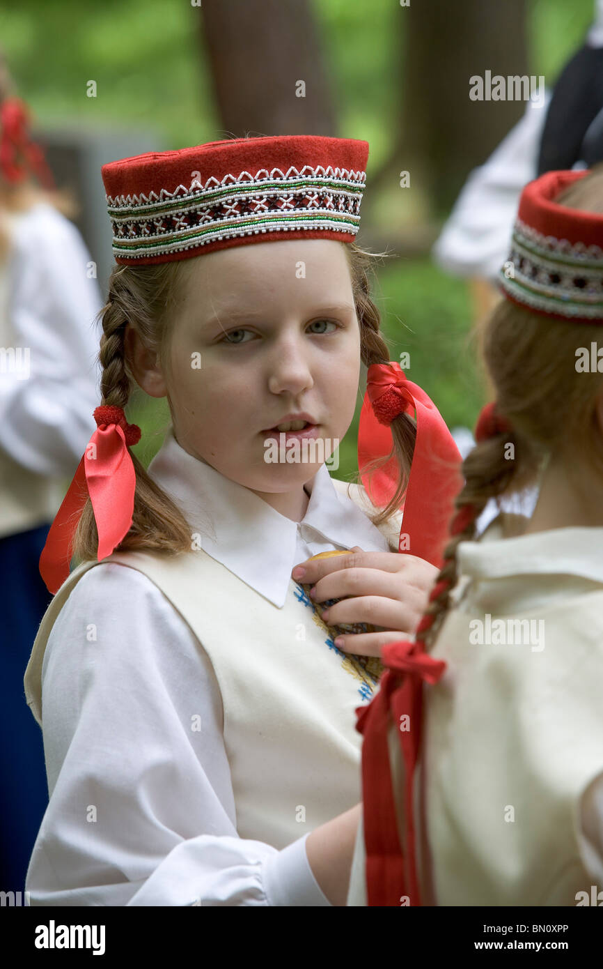 Latvia,Latvian folklore,Traditional costumes,sing,singing,dance,dancing ...