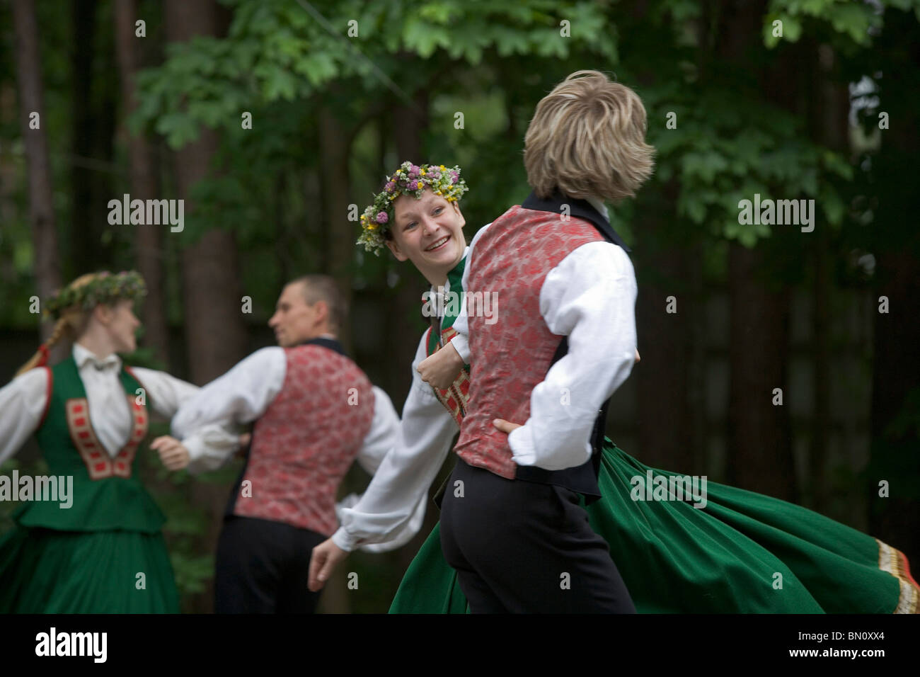 Latvia,Latvian folklore,Traditional costumes,sing,singing,dance,dancing ...