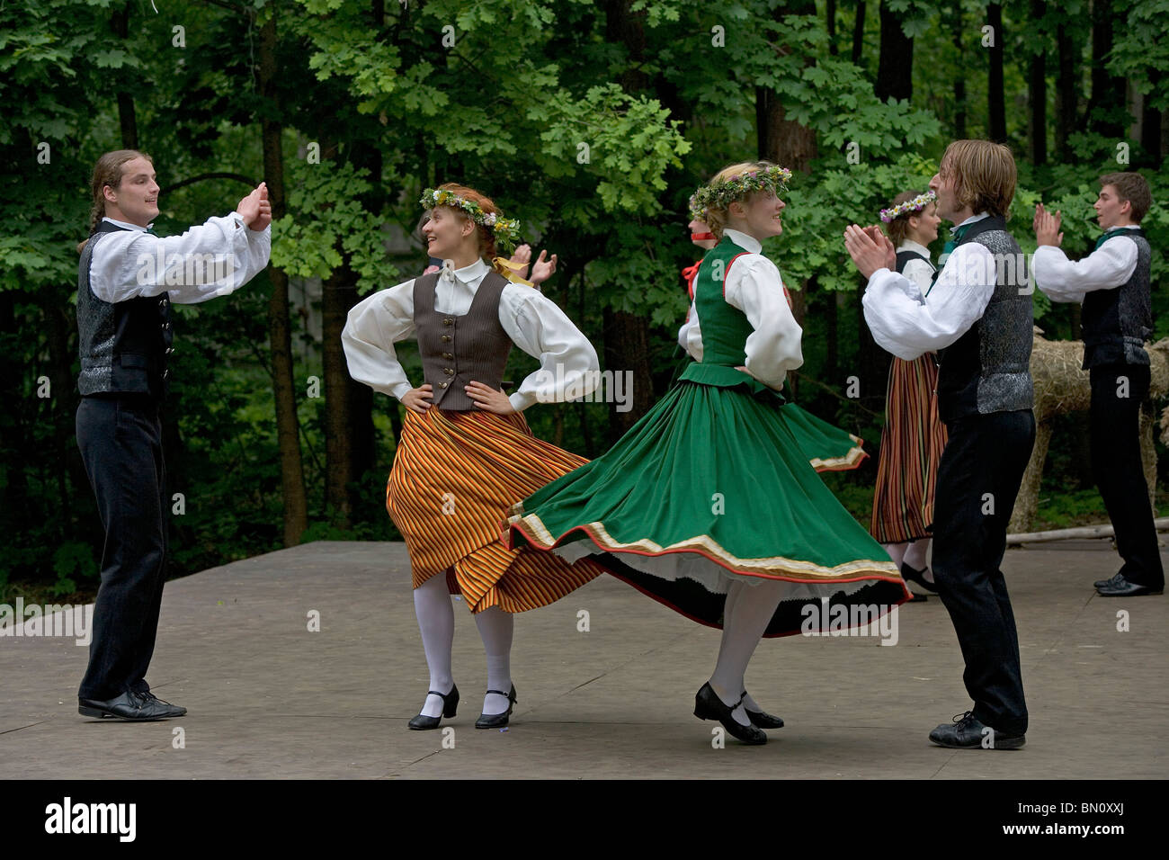Latvia,Latvian folklore,Traditional costumes,sing,singing,dance,dancing ...