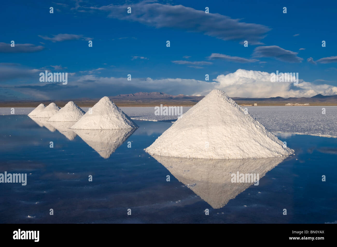 Salt cones, Salar de Uyuni, Potosi, Bolivia Stock Photo - Alamy