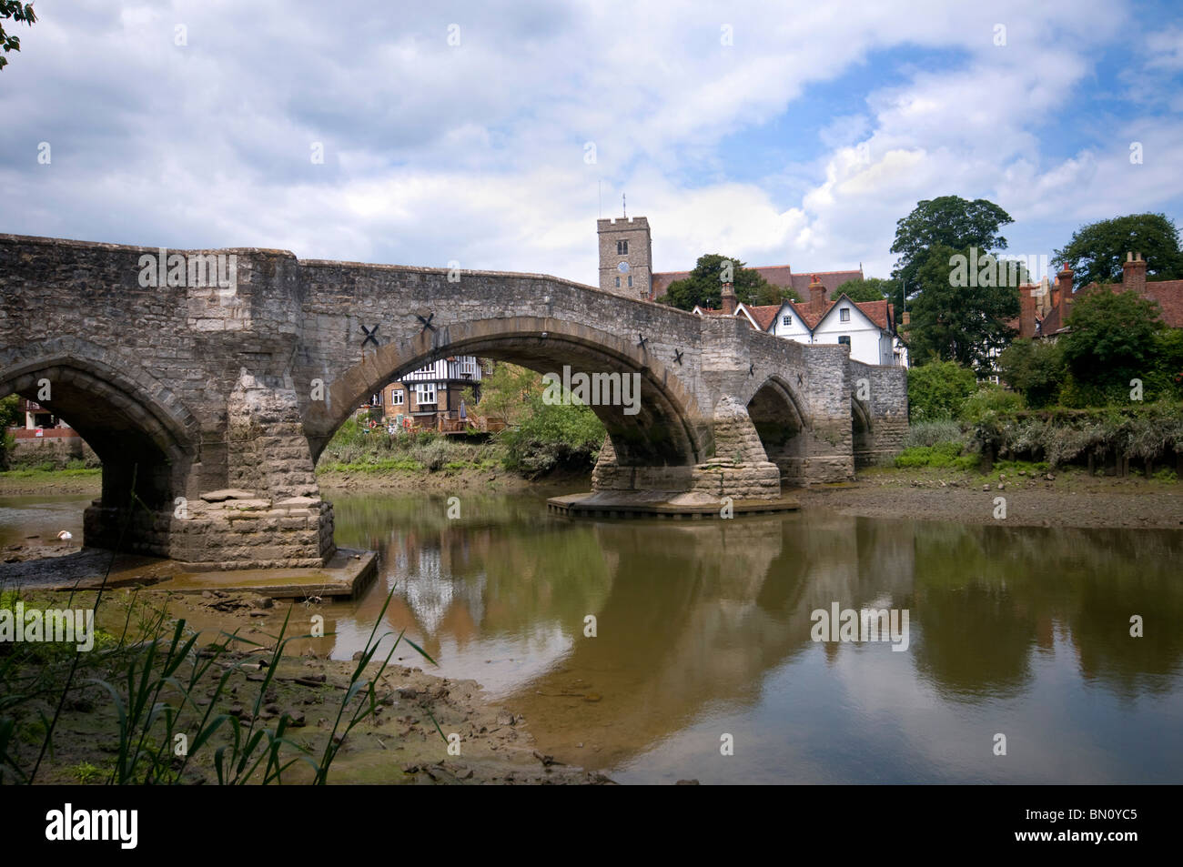 Aylesford Kent village countryside bridge over river medway Stock Photo ...