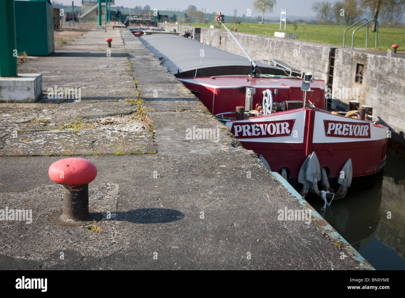 Operational lock hi-res stock photography and images - Alamy