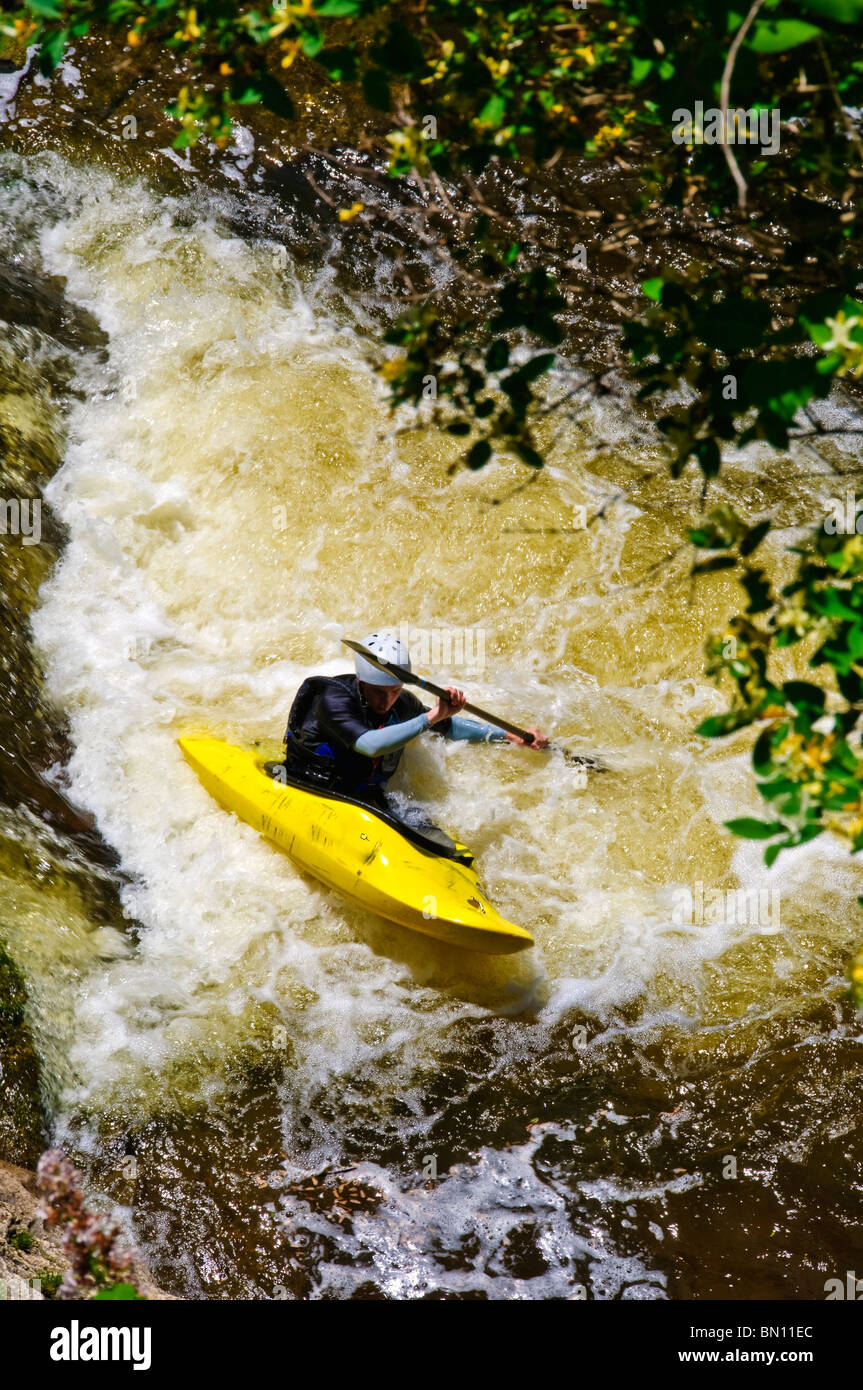Whitewater kayaking competition hi-res stock photography and images - Alamy