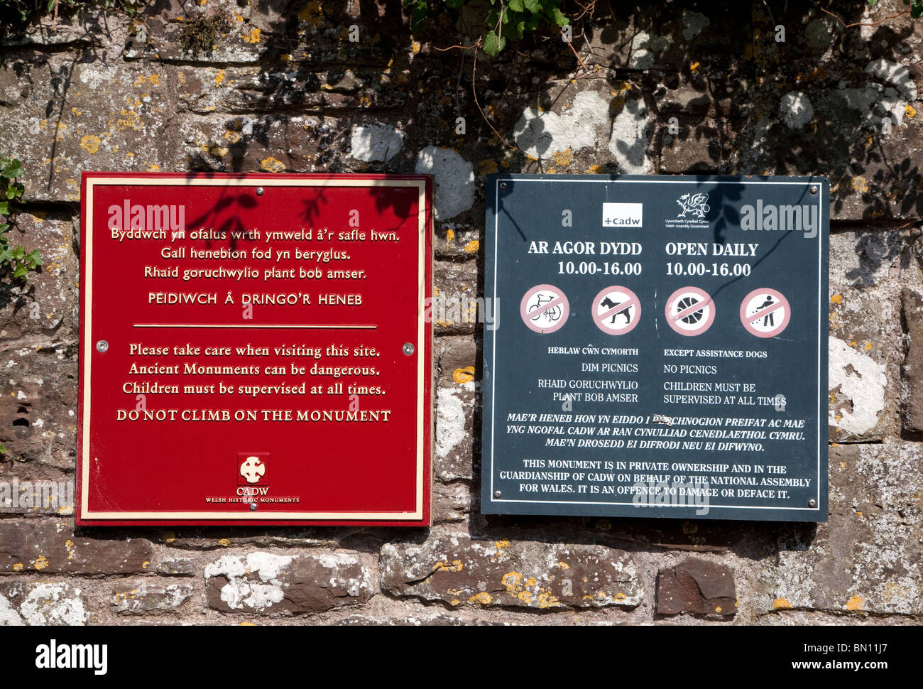 Sign signs information english language hi-res stock photography and ...