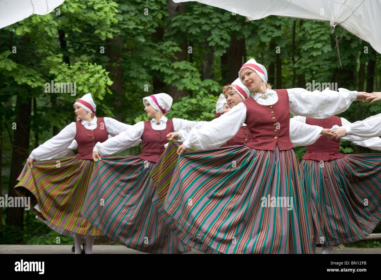 Latvia,Latvian folklore,Traditional costumes,dance,dancing,sing,singing ...