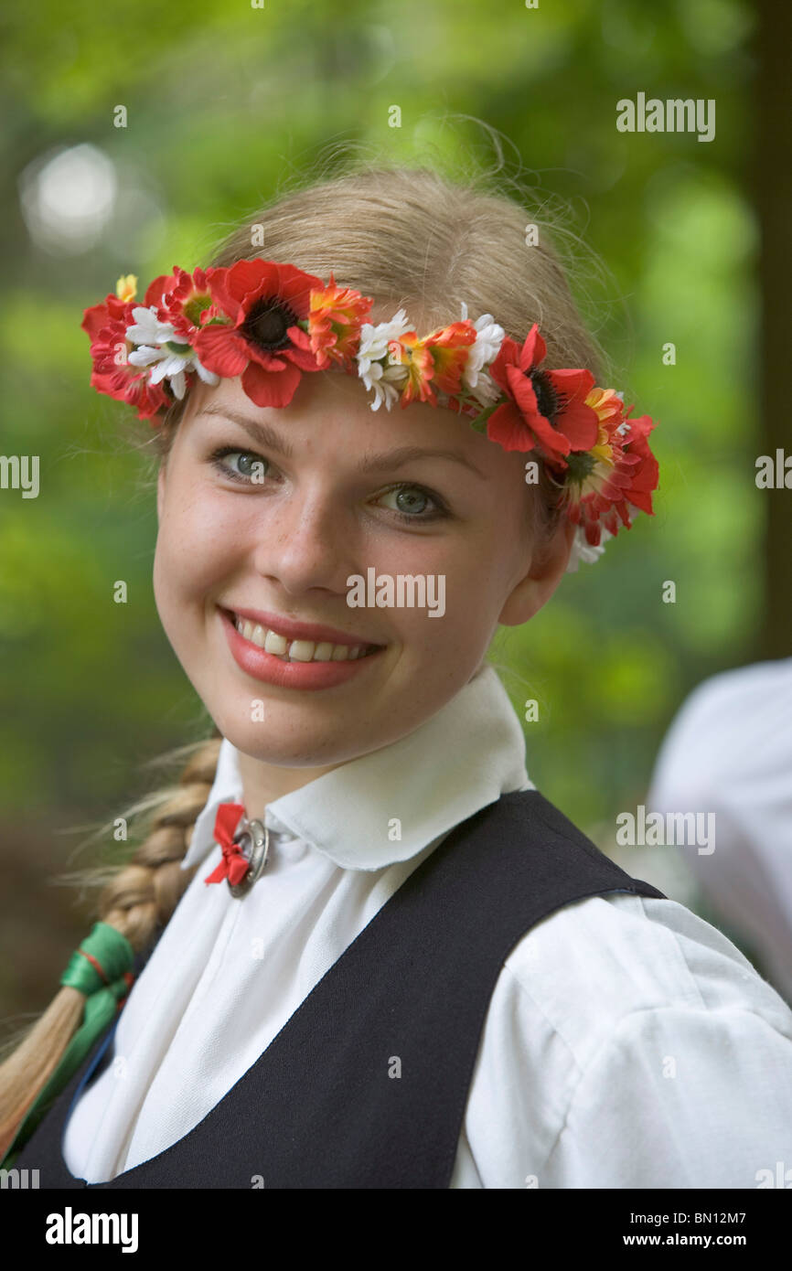 Latvia,Latvian folklore,Traditional costumes,dance,dancing,sing,singing ...