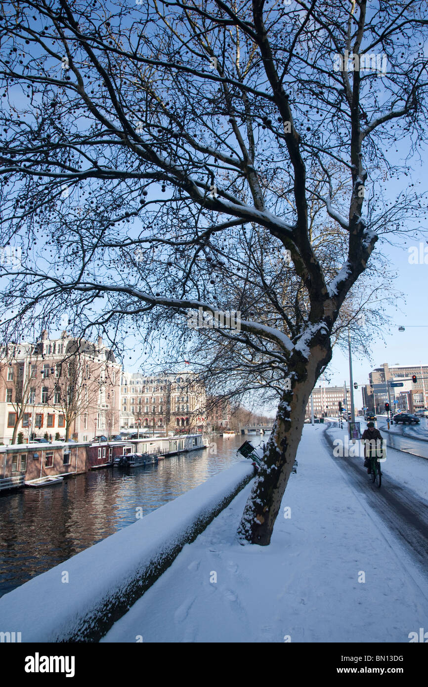Snow covered street in Amsterdam, the Netherlands Stock Photo - Alamy