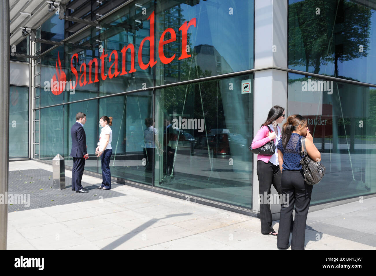 Santander uk hq hi-res stock photography and images - Alamy
