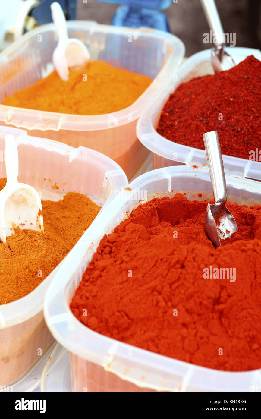 Saffron powder hi-res stock photography and images - Alamy