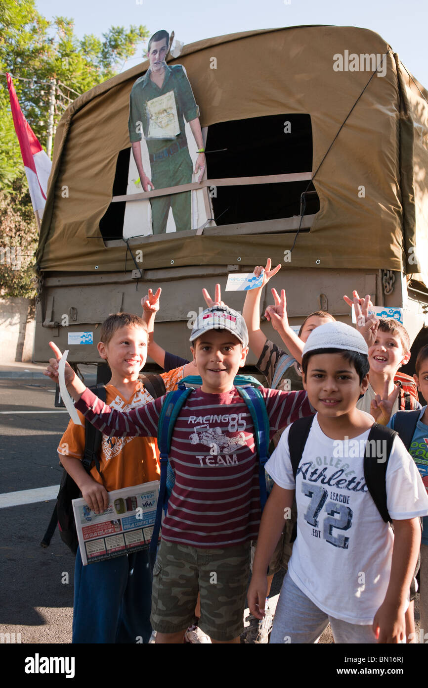 Gilad Shalit protest watch tent in Jerusalem on the morning of the ...
