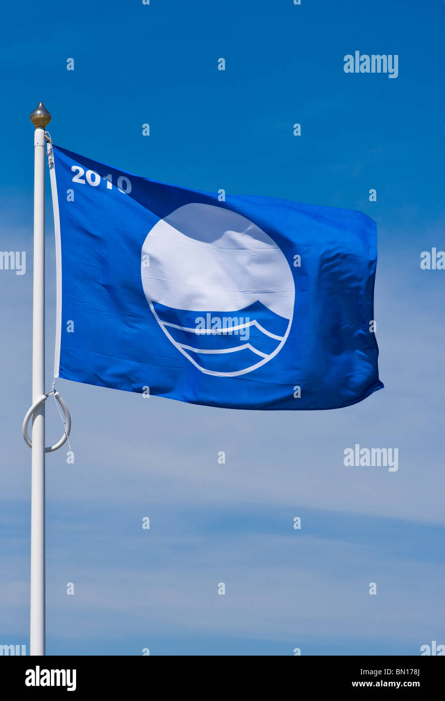 Blue flag beach hi-res stock photography and images - Alamy