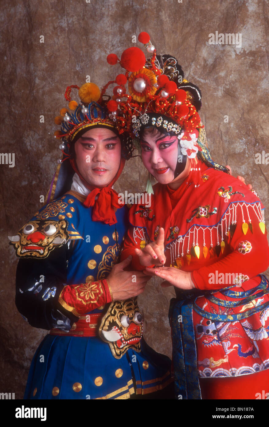 Asian opera performers Stock Photo - Alamy