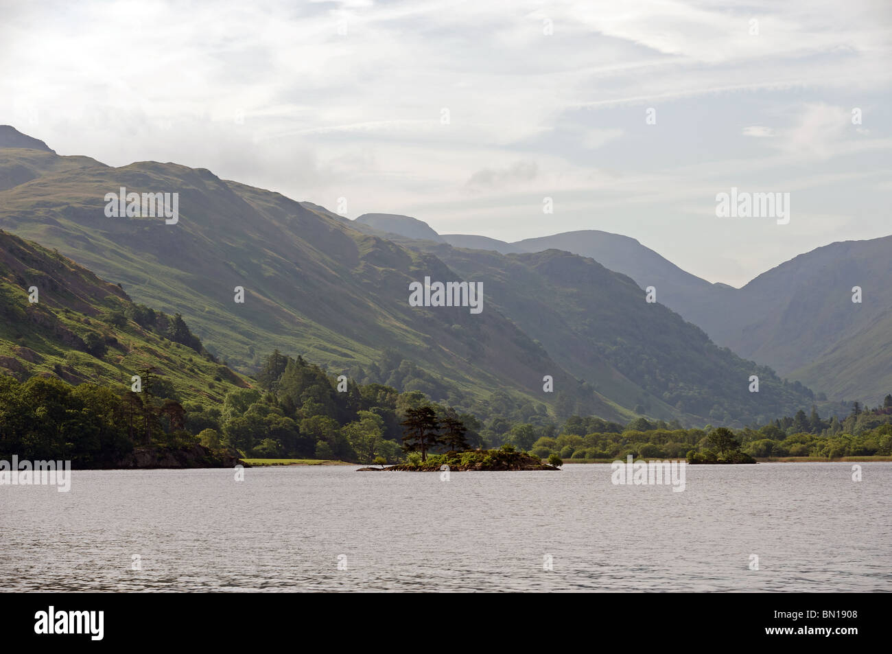 Small island on lake Windermere, Cumbria, England Stock Photo - Alamy